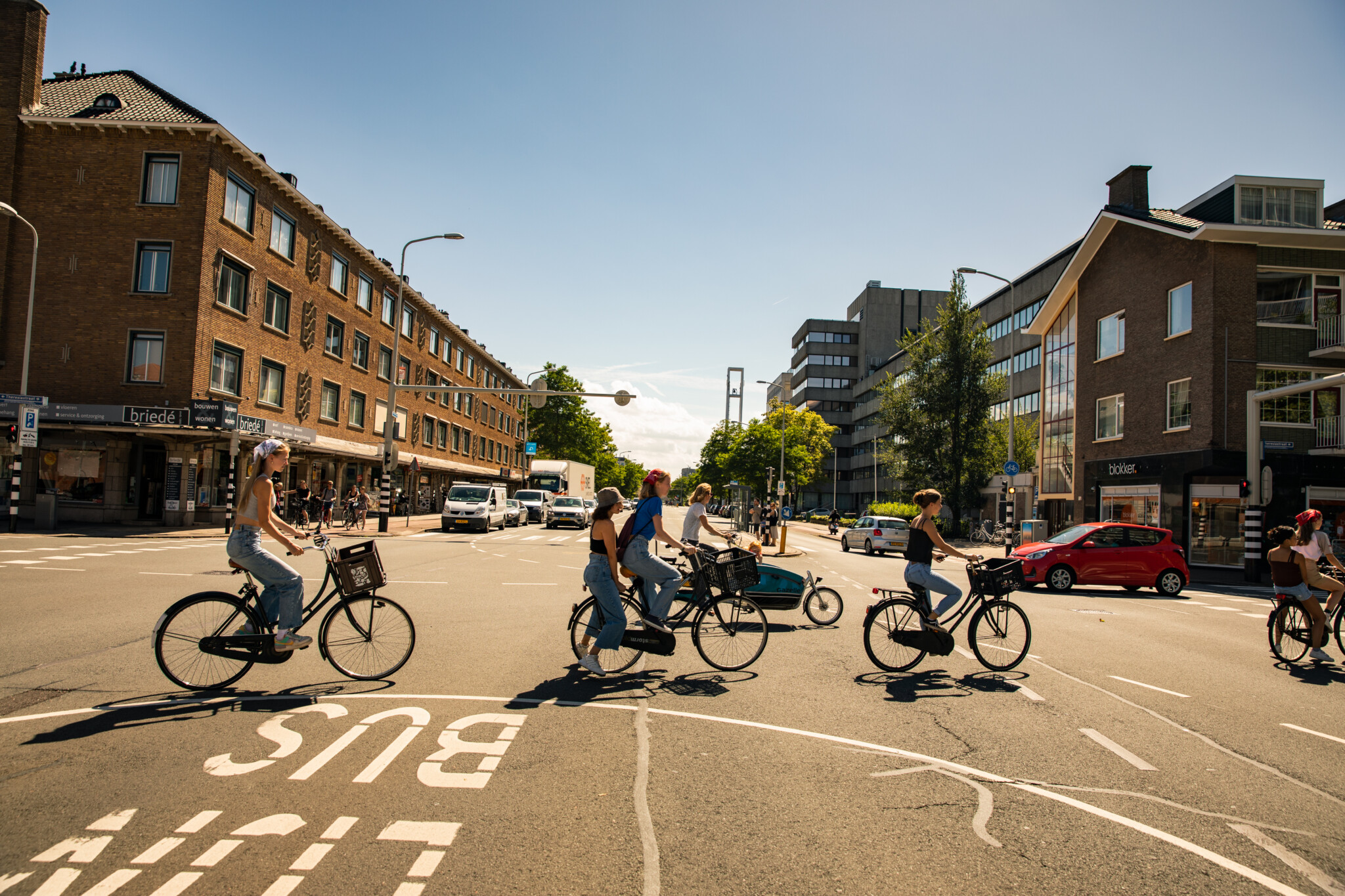 Hulp en herbouw Tarwekamp - Den Haag