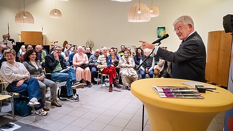 Bewonersavond actieplan Laak: gemeente praat met bewoners - Den Haag