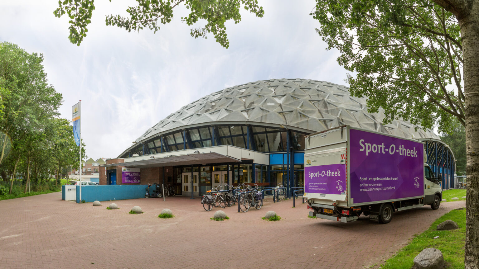 Swimming pools and facilities - The Hague