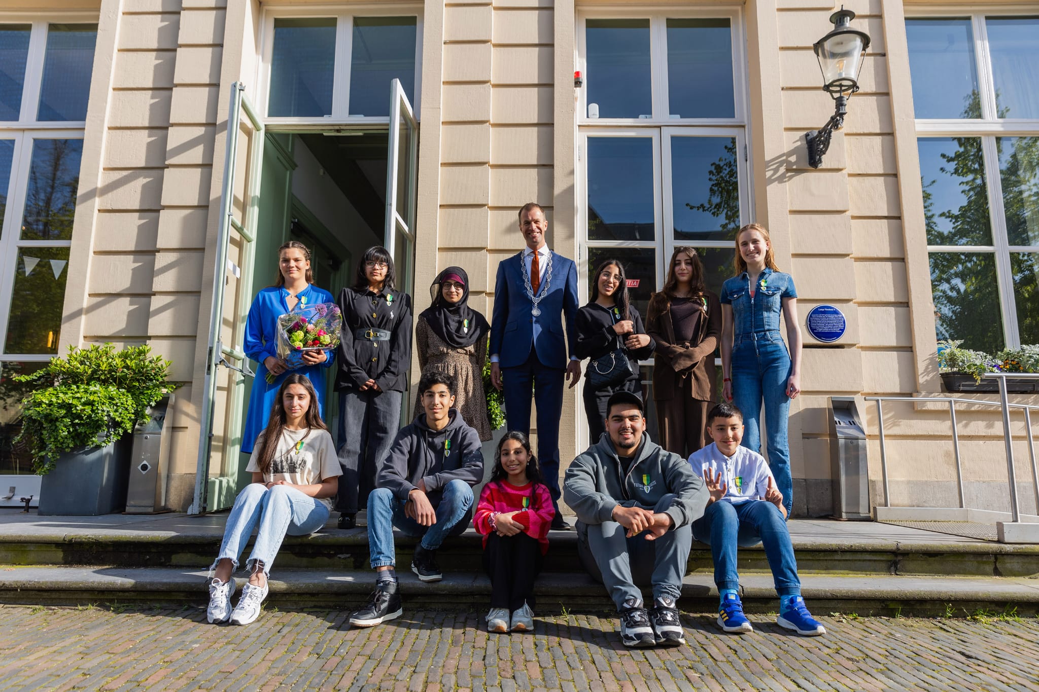 Jeugdlintjes uitgereikt aan elf Haagse jongeren - Den Haag - Pers